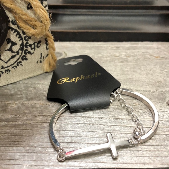 Raphael | Jewelry | Nwot Raphael Polished Silver Tone Cross Bracelet ...